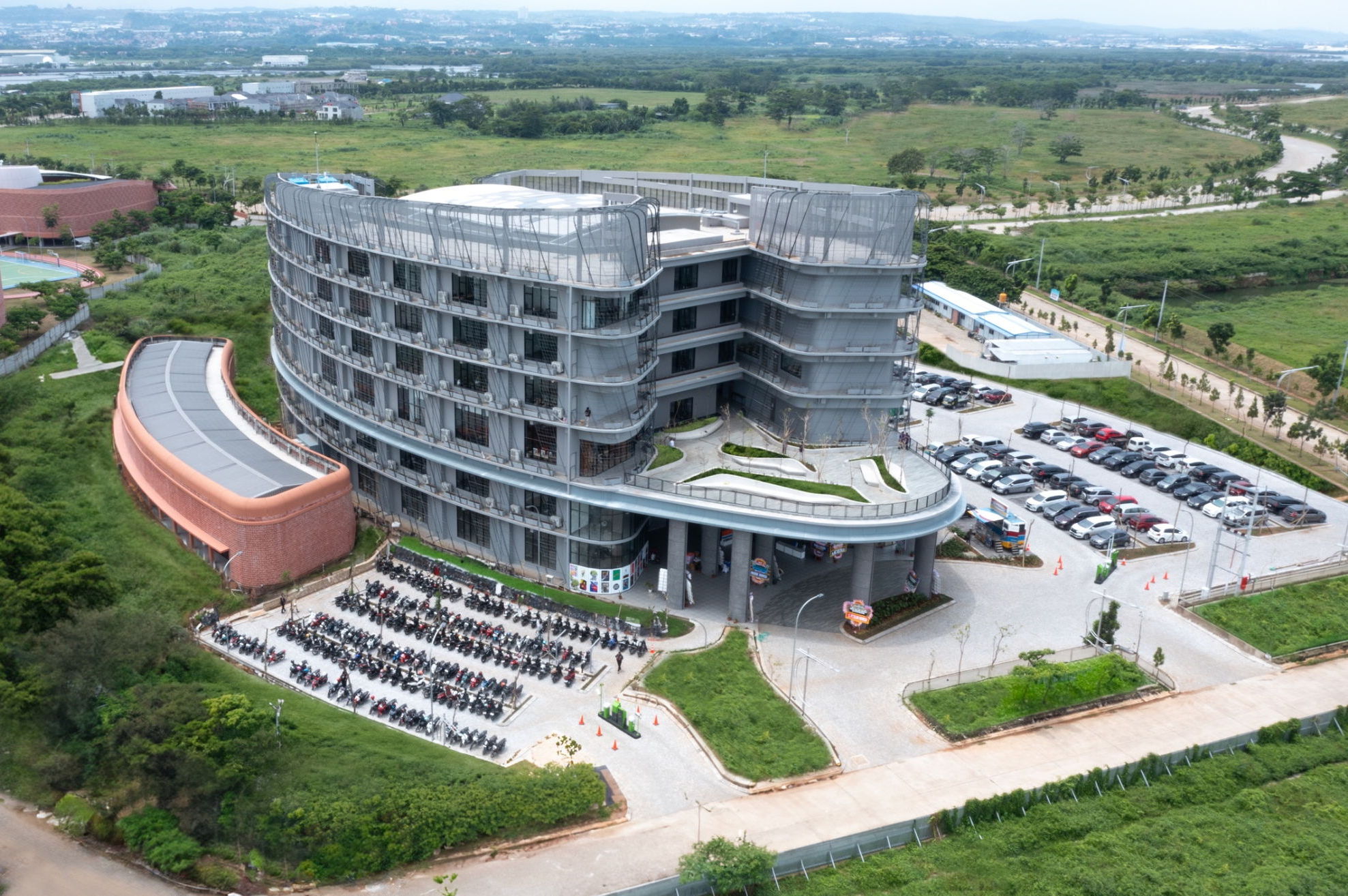 BINUS Siapkan Total Beasiswa 80 Miliar Rupiah Buat Kamu!